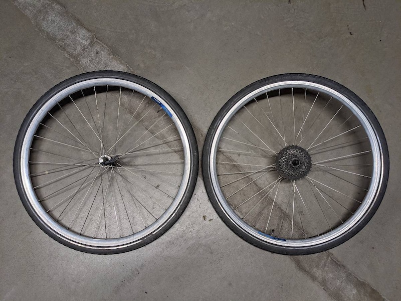 Alesa X-Plorer wheelset with tires 700c For Sale