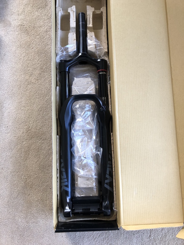 2021 RockShox Lyric Select fork For Sale
