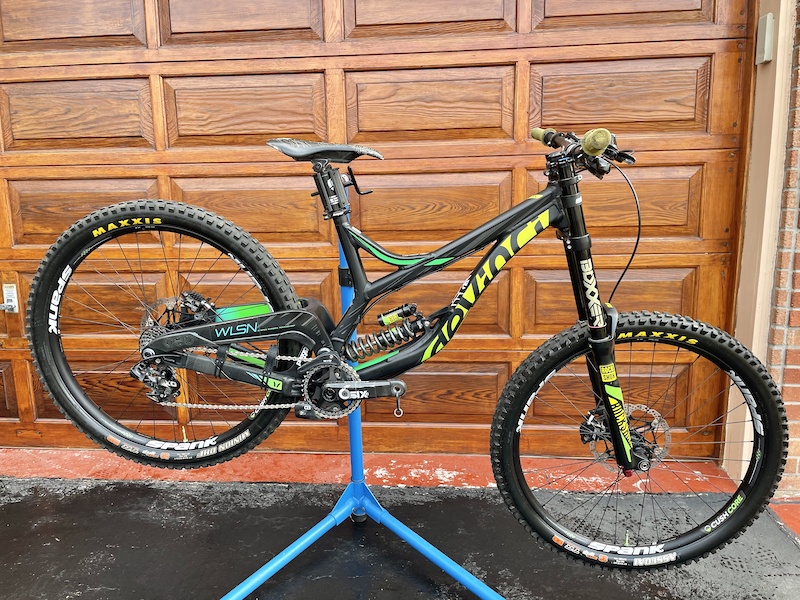 2017 Custom Devinci Wilson For Sale