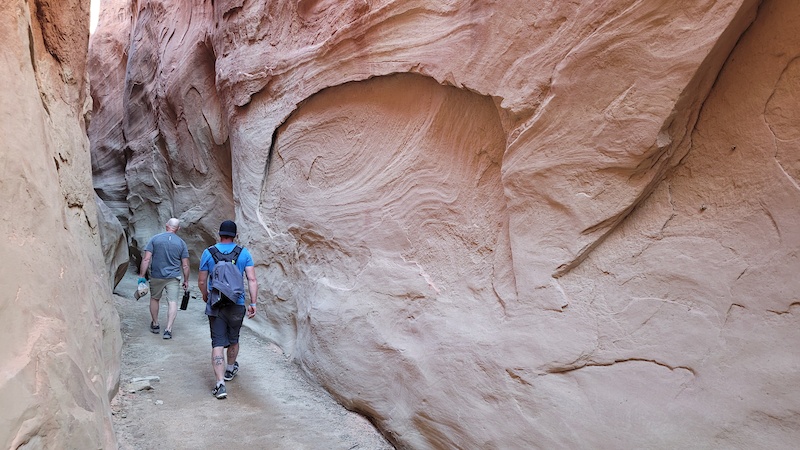 Peek-a-Boo & Spooky Gulch Loop Hiking Trail - Escalante