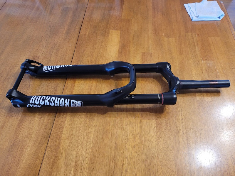 2019 fourche RockShox Lyrik For Sale
