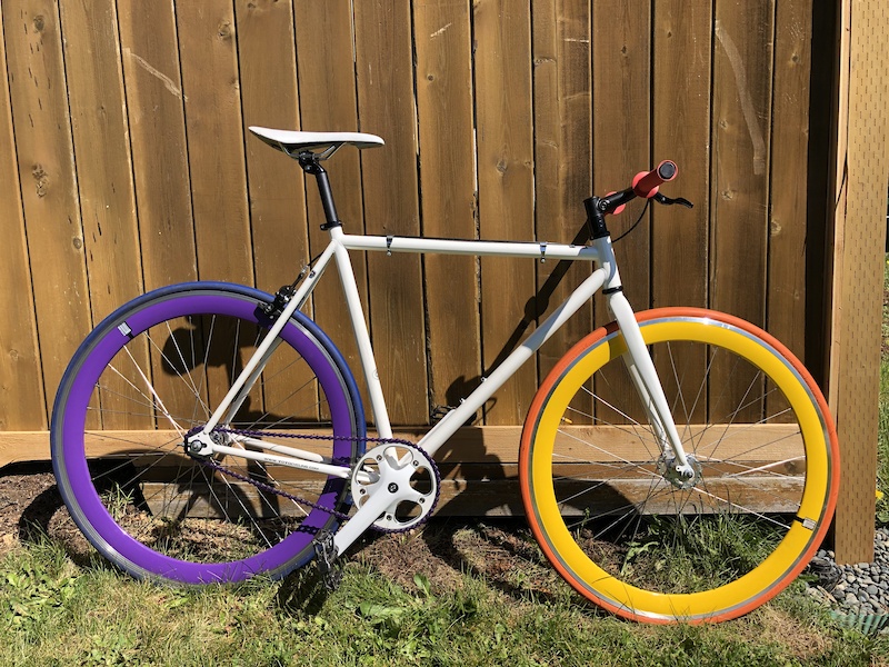 **LIKE NEW** Fixie size 56 For Sale
