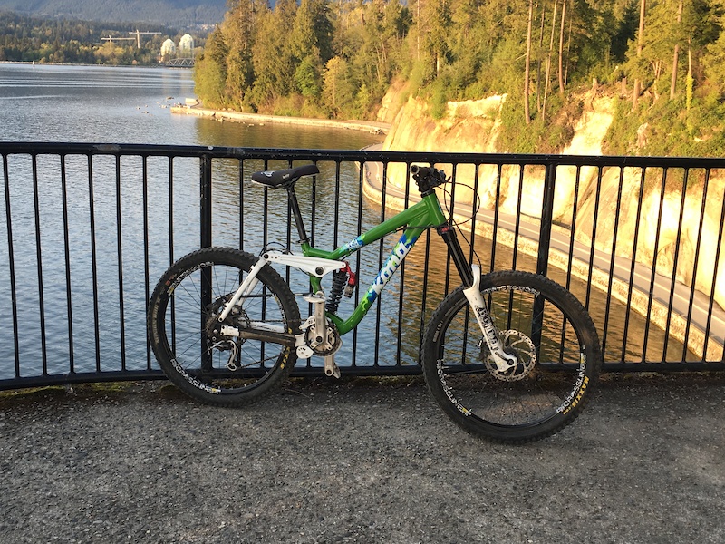 2009 Kona Stinky Deluxe For Sale