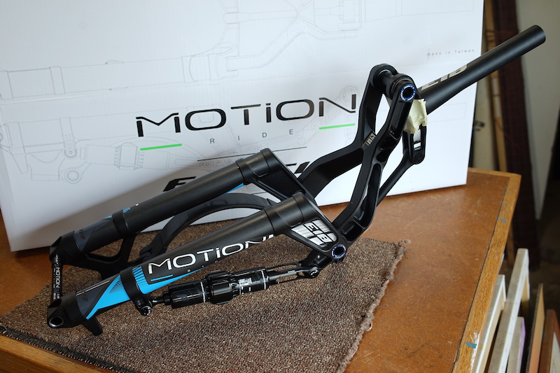 2021 Motion E18 Fork - New (160mm Travel, 27.5” Wheel) For Sale