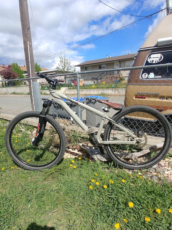 2009 Haro thread one medium frame For Sale