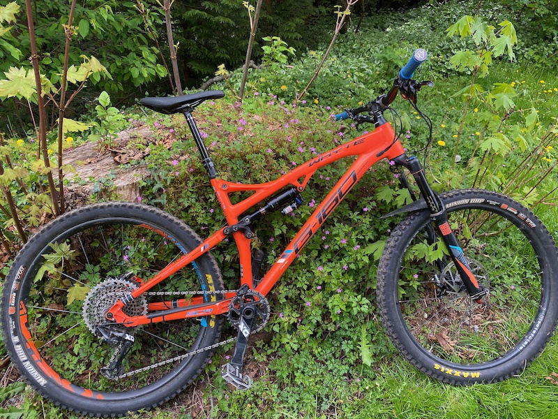 2017 Whyte G-160 Works - Large Enduro For Sale