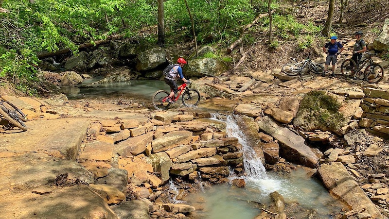 Devil's Den Greatest Hits Mountain Biking Route | Trailforks