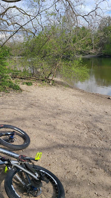 Thames Valley Trail - White trail Hiking Trail - London