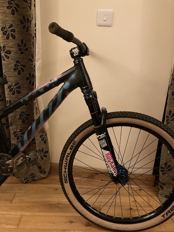 2020 DARTMOOR 26 PLAYER (rockshox pikes) For Sale
