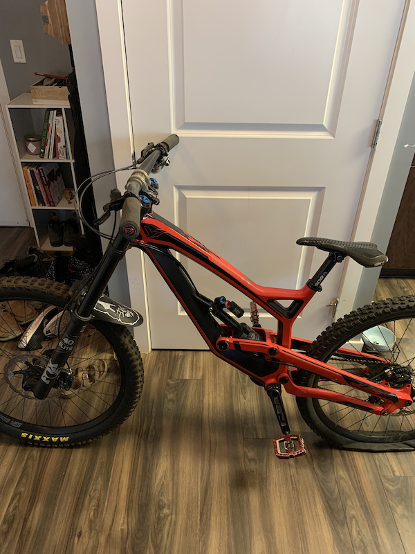 2016 YT Tues CF Pro For Sale