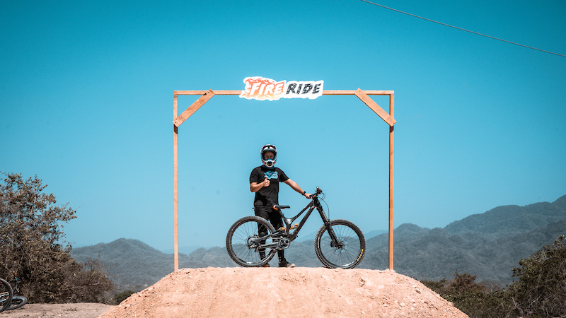 20 Freeride Bikes of Mexico's Fireride Festival - Pinkbike