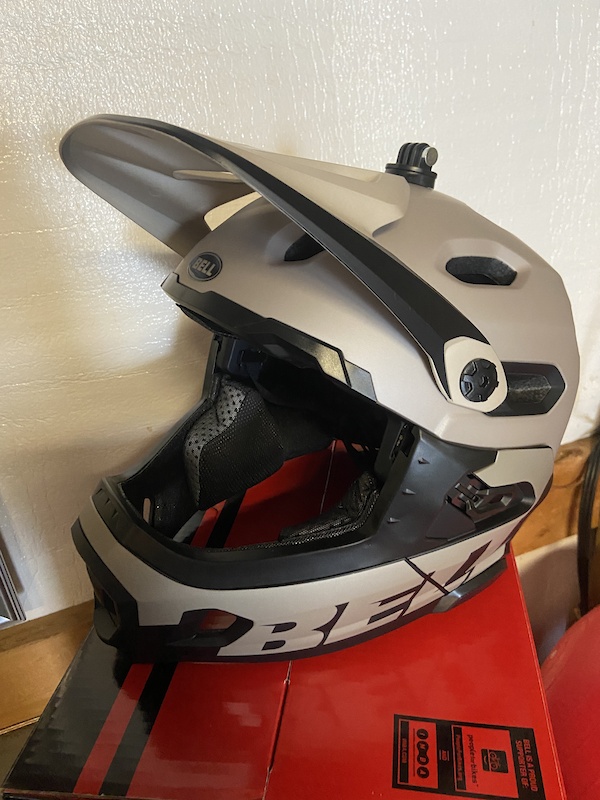 2021 New Bell Super DH MIPS Large tan For Sale