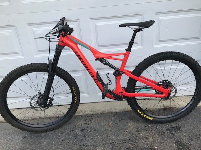 2017 Specialized Rhyme Comp carbon 650B - Medium frame For Sale