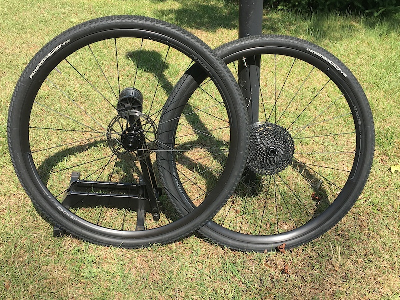 2021 Specialized Axis Elite 700c Wheelset For Sale