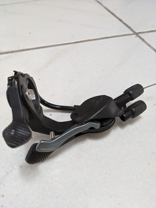 2020 Scott Twinloc lever For Sale