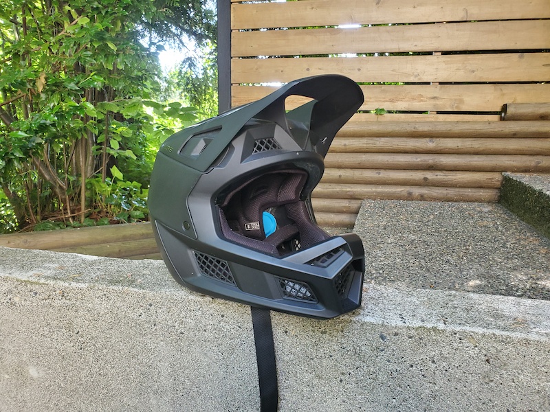 2020 Mint condition Fox Rampage RPC carbon Small For Sale