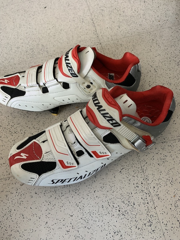 Specialized Pro carbon sz 11 shoes w/105 pedals For Sale