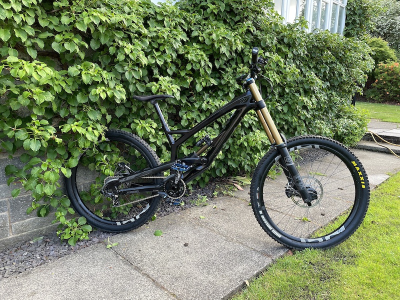 2016 YT Tues CF Pro For Sale