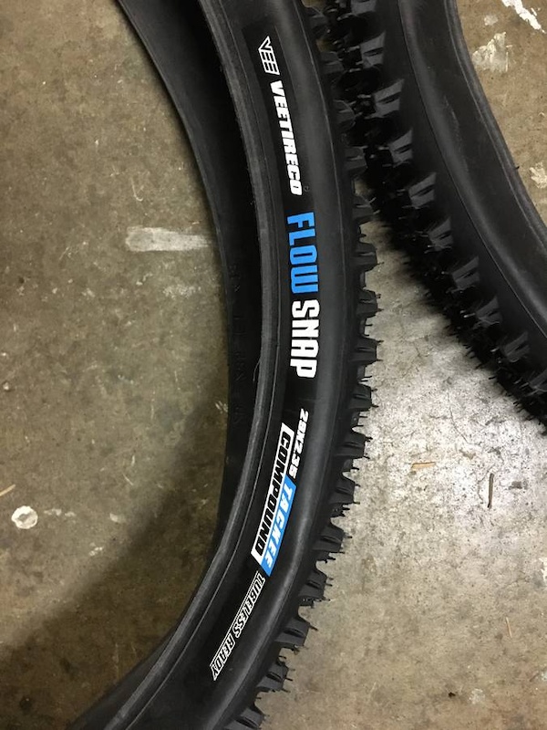 2020 VeeTire Flow Snap 29 x 2.35 tires, brand new For Sale