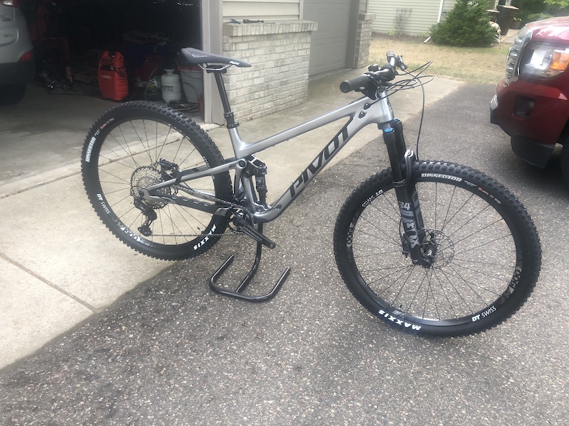 2021 *Sold Pending Pickup* Pivot Trail 429 Race XT V3 29er For Sale