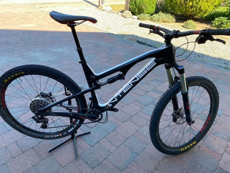 2017 Intense Spider 'Pro' 27.5 Carbon Medium For Sale