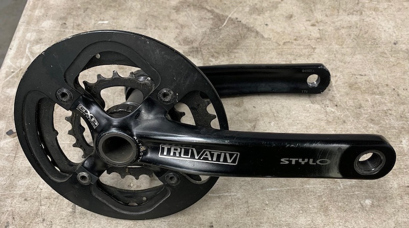 -2832- Truvativ Stylo Crankset & BB 68/73mm For Sale