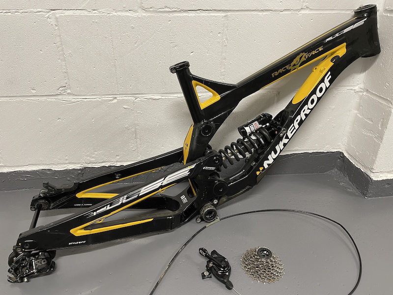 2016 NukeProof Pulse & RockShox Vivid & SRAM X0 gears For Sale