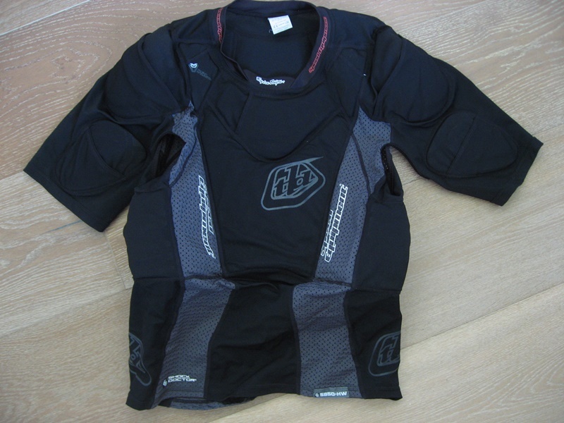 Troy Lee Designs upper body armour - XL For Sale