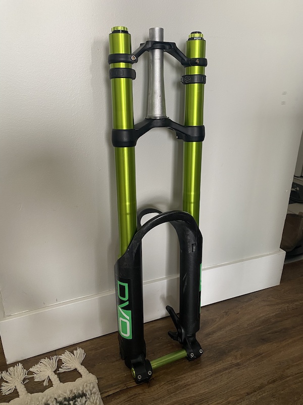2018 DVO Emerald Inverted Fork 27.5” Non-boost For Sale