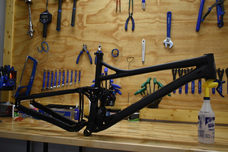 2022 Stealth Banshee Titan Frame Large For Sale