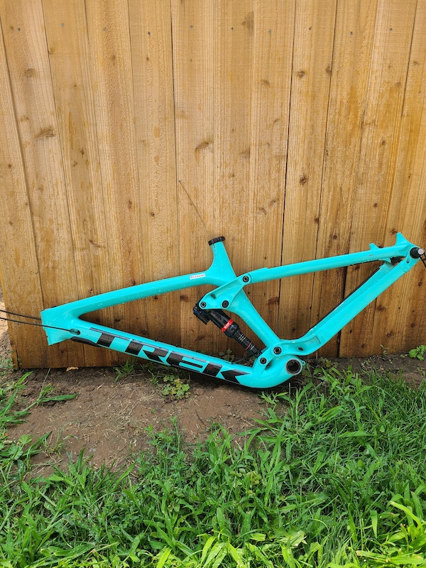 2019 Trek remedy 9.8 (size M/L) - frame/fork/shock For Sale