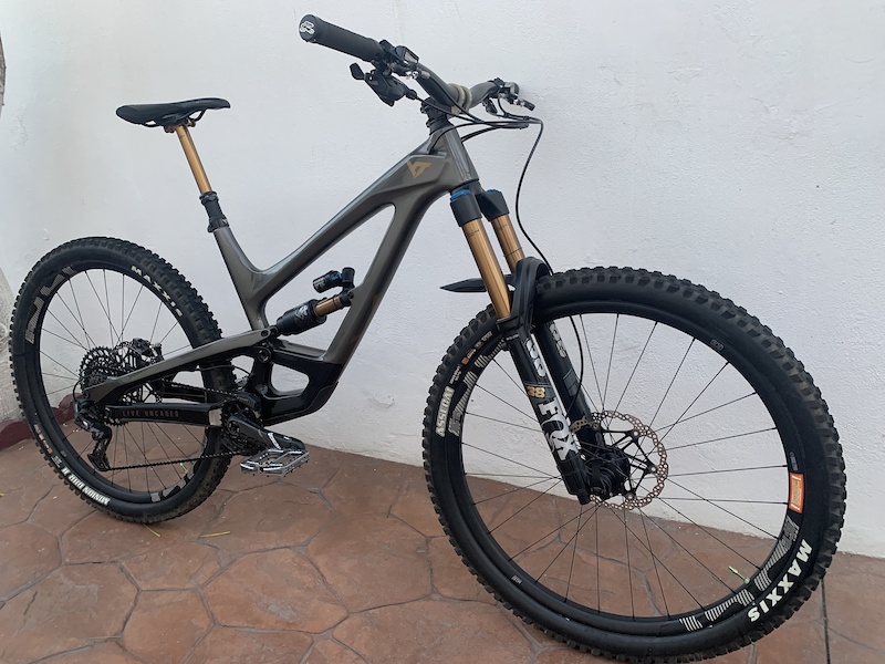 2021 YT Capra Elite For Sale