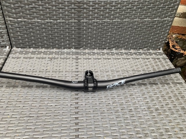 2020 Race Face bar and stem For Sale