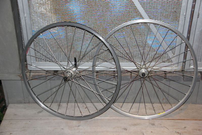Hugi Compact Hub 26 inch wheelset For Sale