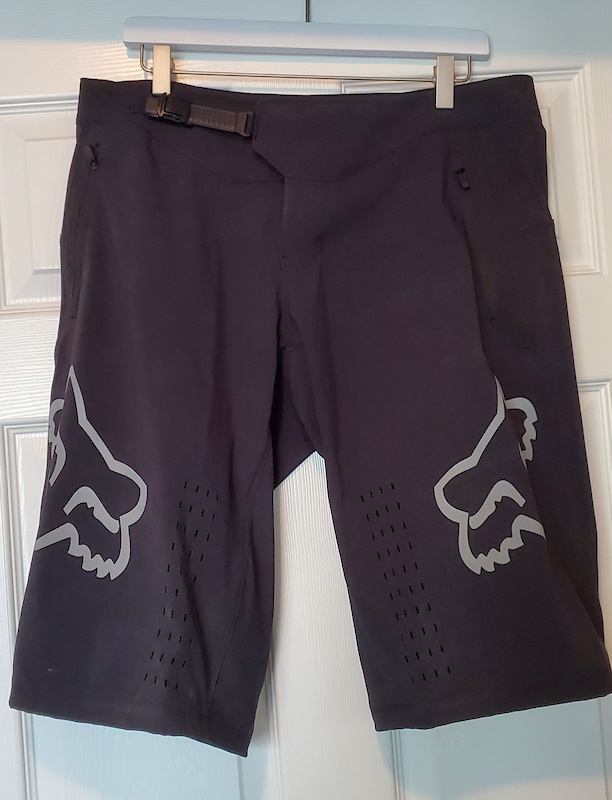 2021 Fox Defend Shorts 34 Blk Worn Once Free Shipping For Sale