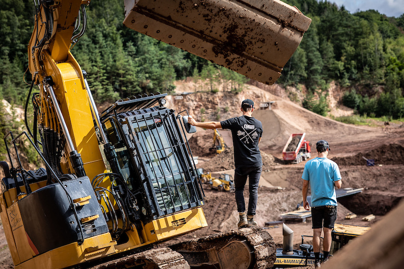 Video Round Up: The Massive Audi Nines Build - Pinkbike