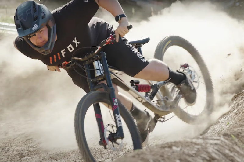 Video: Shralp Offs, Limbos and Big Air at Flat Out Days 2021 - Pinkbike