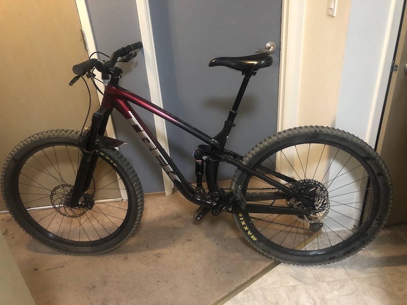 2021 Trek fuel ex 8 medium/large red and black For Sale