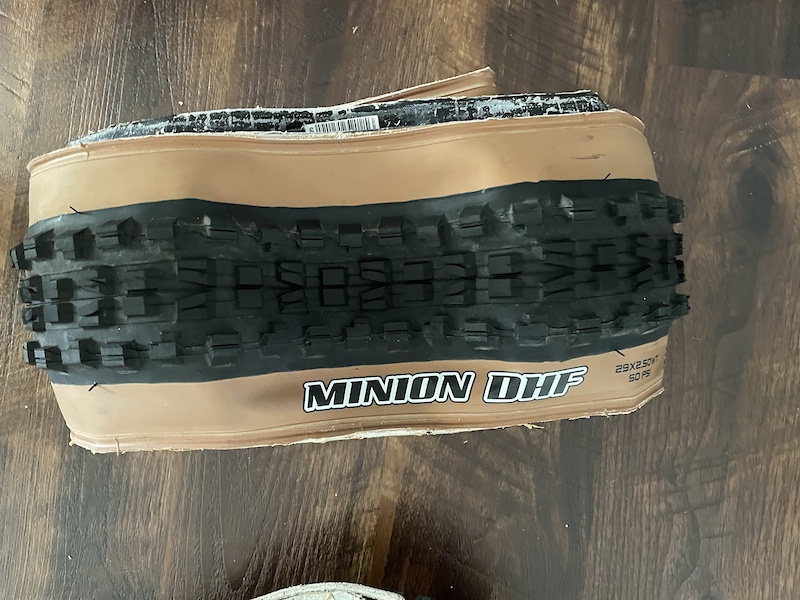 Maxxis Minion Tan 2.5 For Sale