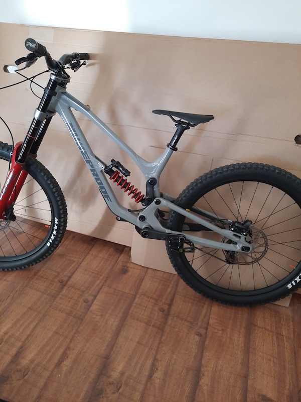 2020 Brand New Nukeproof Dissent 275 Small. Sam Hill For Sale