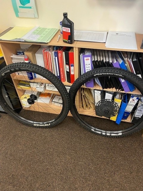 2020 e thirteen wheel set lg1 tyres & 12 speed NX cassette For Sale