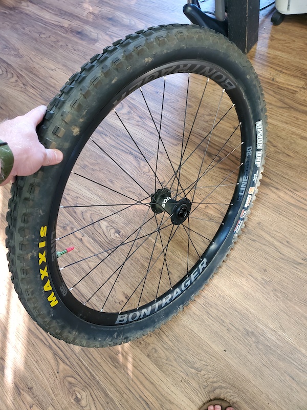 2021 Front Bontrager Line Comp 30 29 w/ Cushcore For Sale
