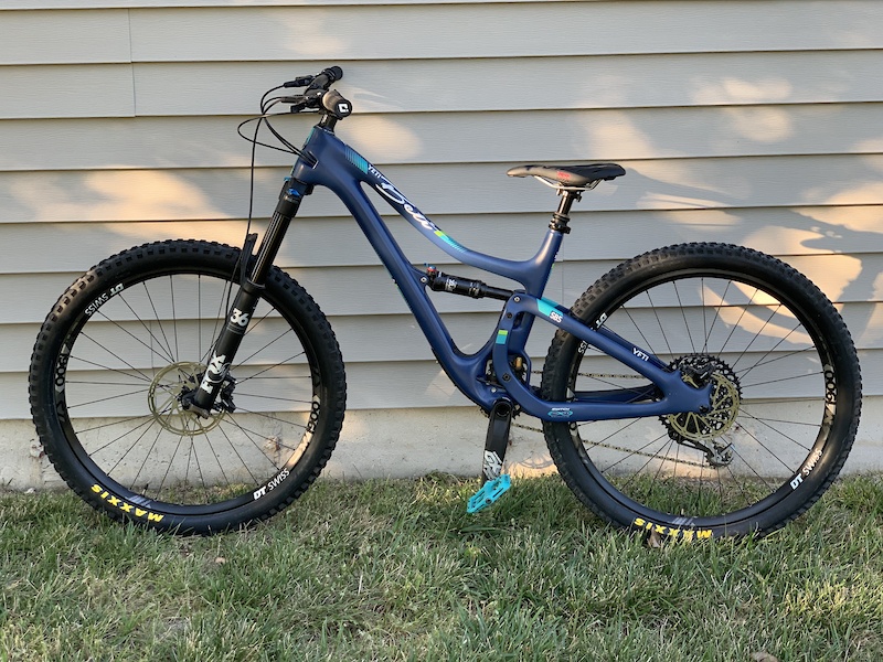 2019 Yeti Beti SB5 - Like New - Carbon (Small) For Sale