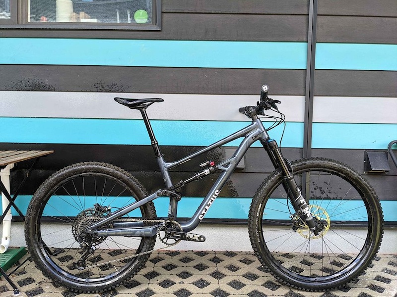 2021 Specialized Status 140 S3 For Sale