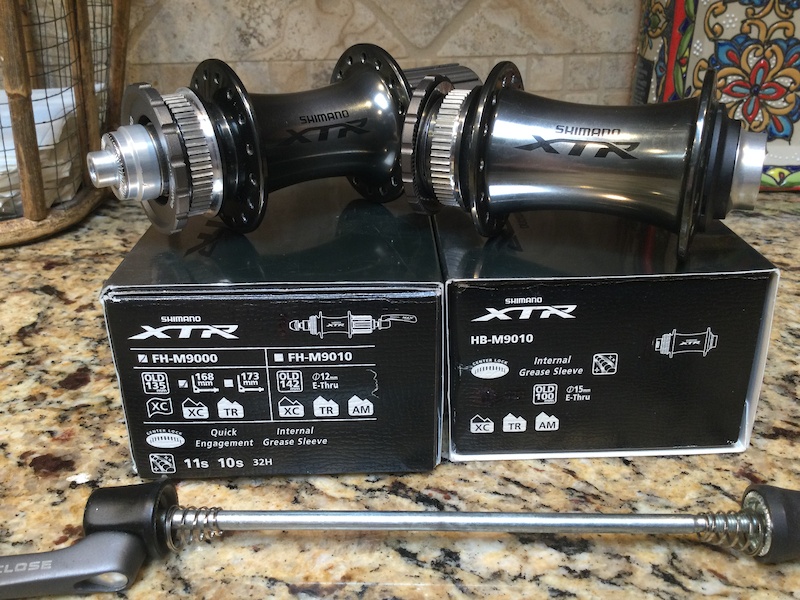 New XTR M9000 135QR 32h & XTR M9010 100x15 28h Hubs For Sale