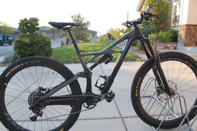 2017 Specialized Enduro Elite Carbon 29er Medium For Sale