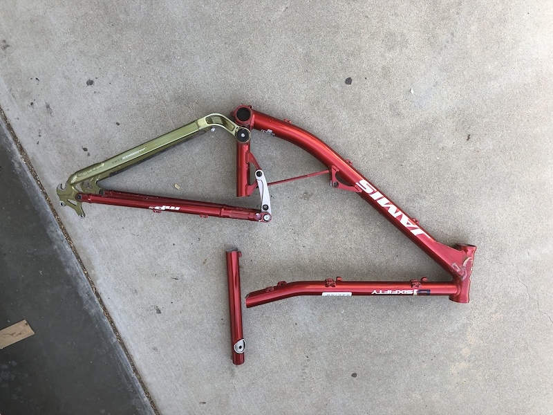 2010 Jamis 650B1 Broken frame and rear triangle For Sale