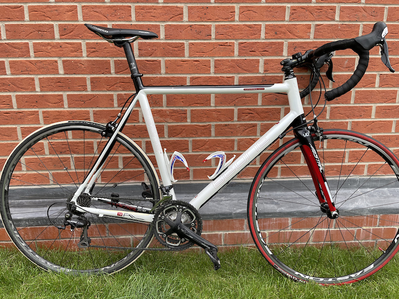 2011 BeOne Mistral performance series Size 62 road bike For Sale