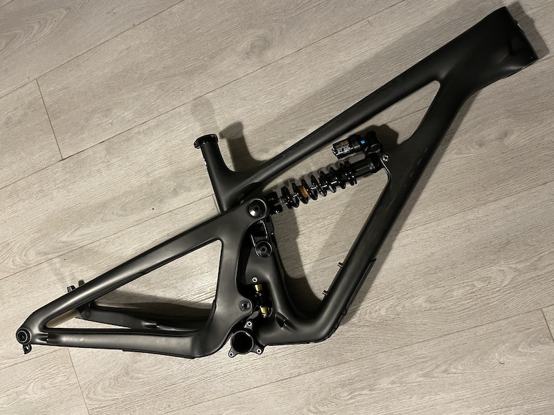 2021 New Medium Yeti SB165 Carbon Frame and Fox DHX2 Shock For Sale
