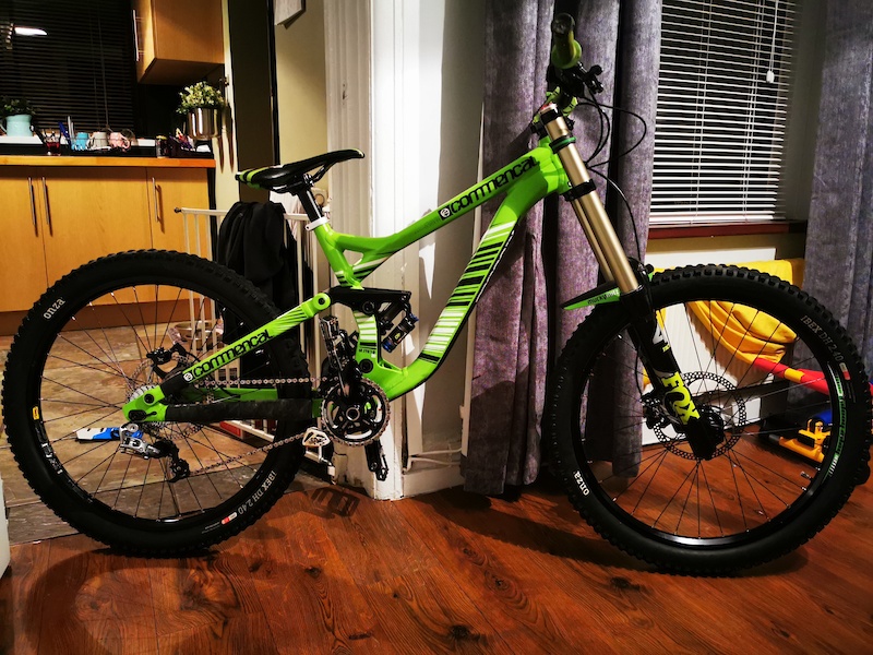 2013 Commencal supreme DH V3 For Sale